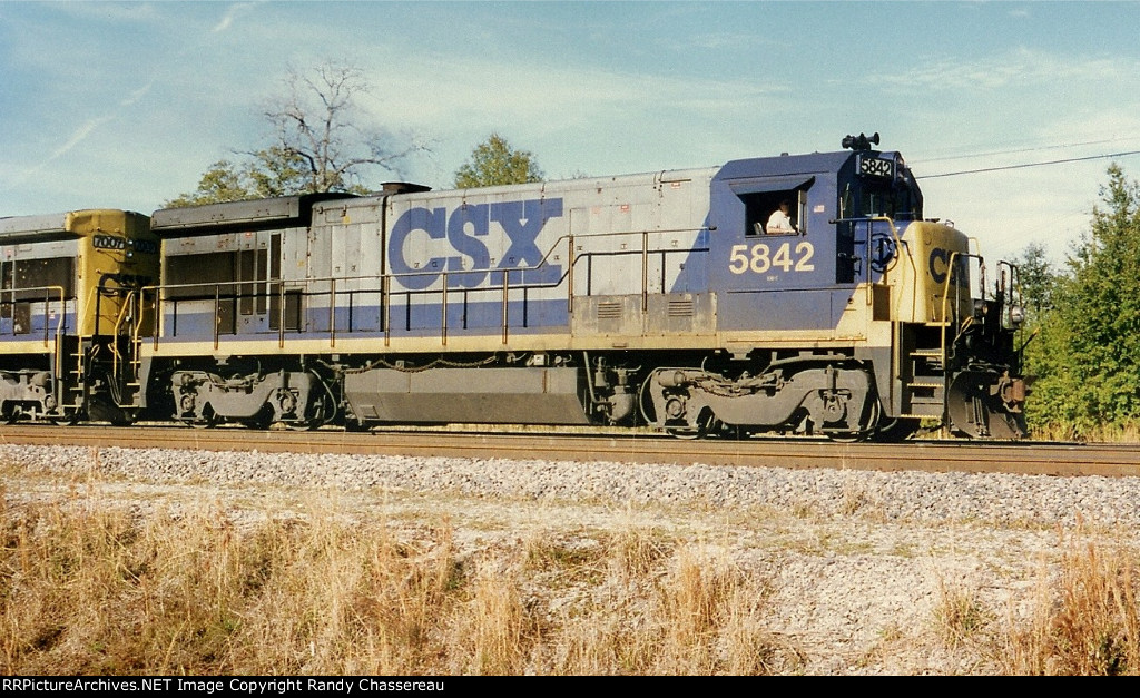 CSX 5842